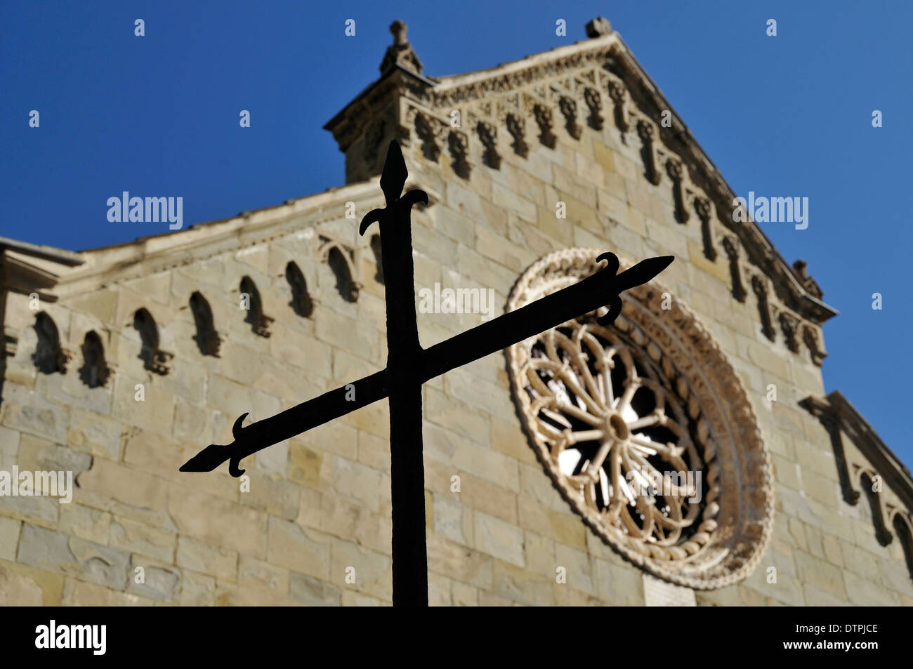 Manarola Church, Cinque Terre, Tuscany, Italy Stock Photo - Alamy