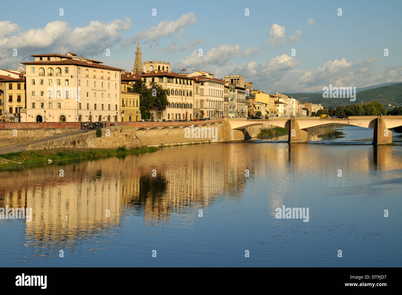 Arno River flowing through Florence ,Italy Stock Photo - Alamy