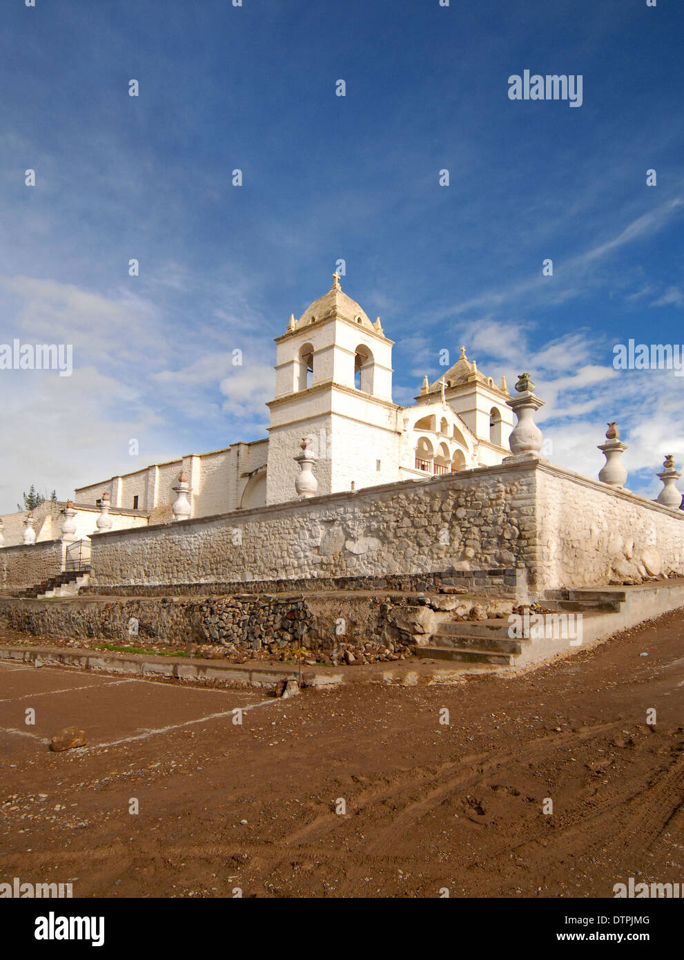 Peruvian church hi-res stock photography and images - Alamy