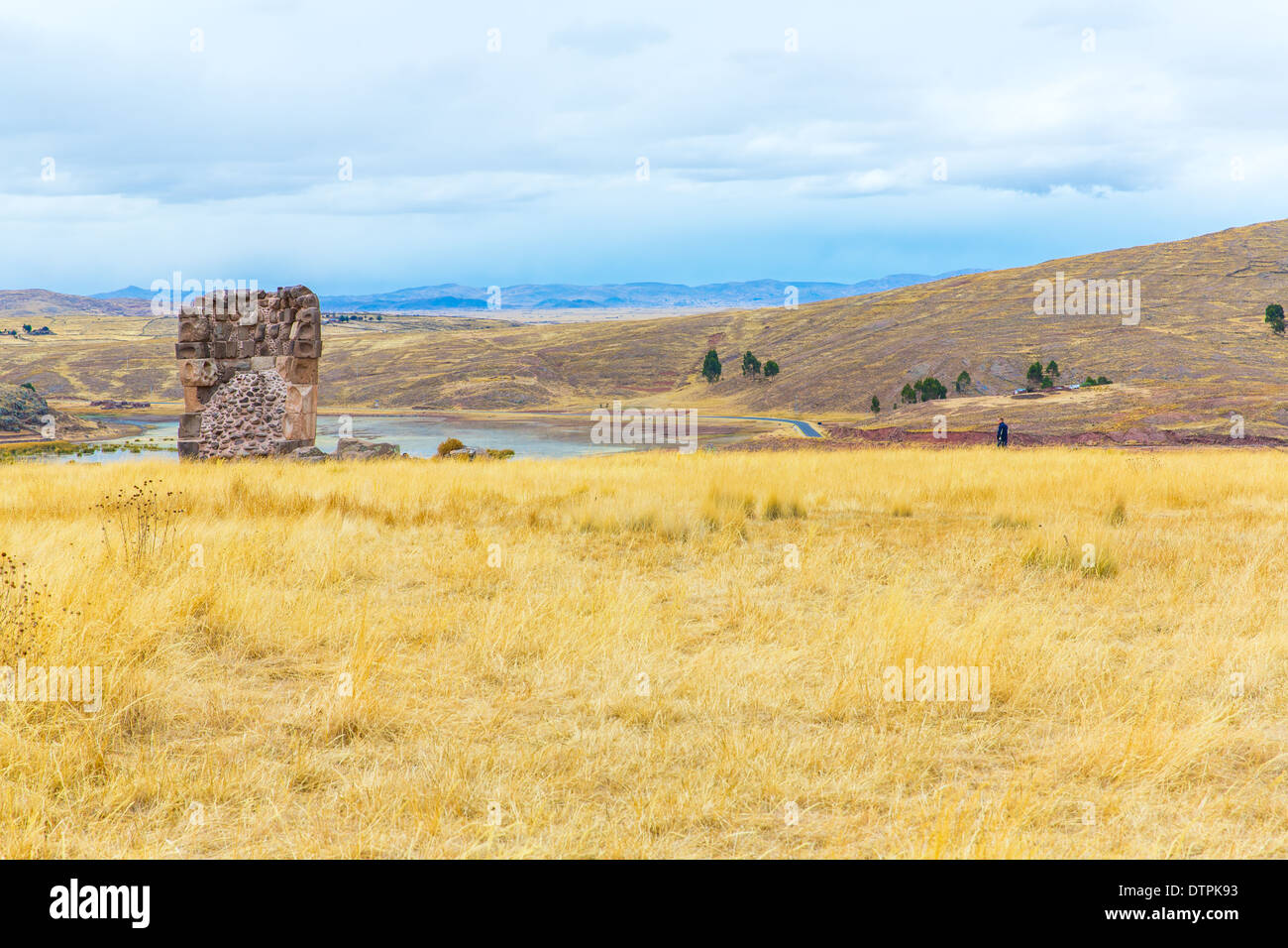 Funerary towers in Sillustani, Peru,South America- Inca prehistoric ...
