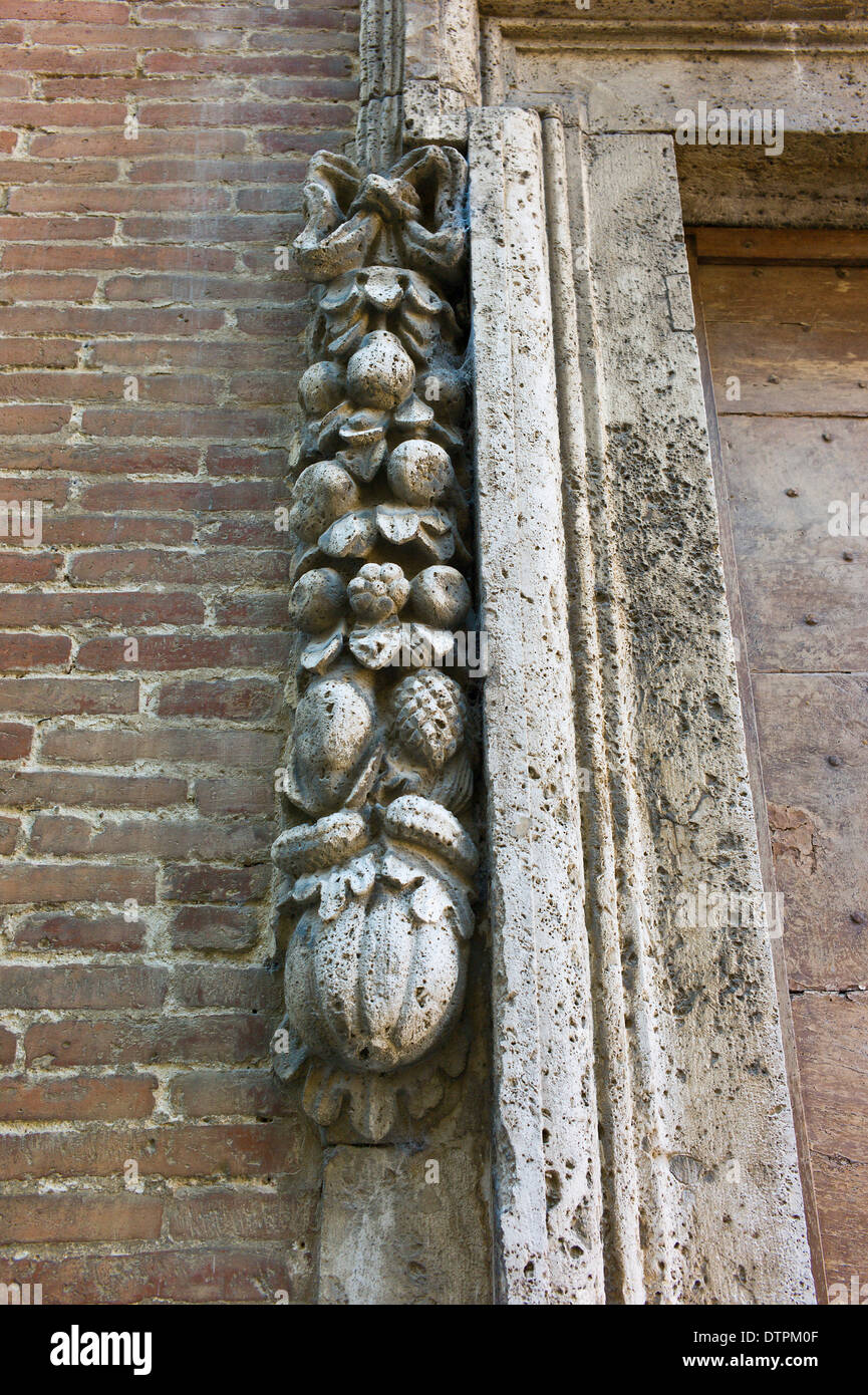 Medieval stonework patterns hi-res stock photography and images - Alamy