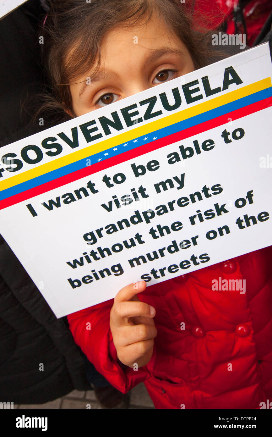 Venezuelan student protests hi-res stock photography and images - Alamy