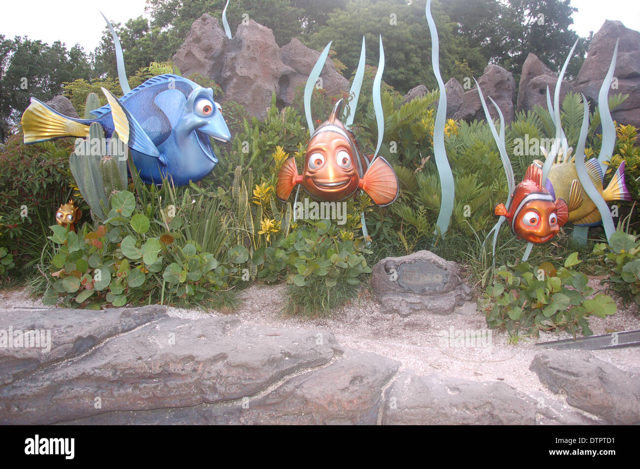 The Seas with Nemo & Friendsat at Walt Disney's World Epcot in Orlando ...