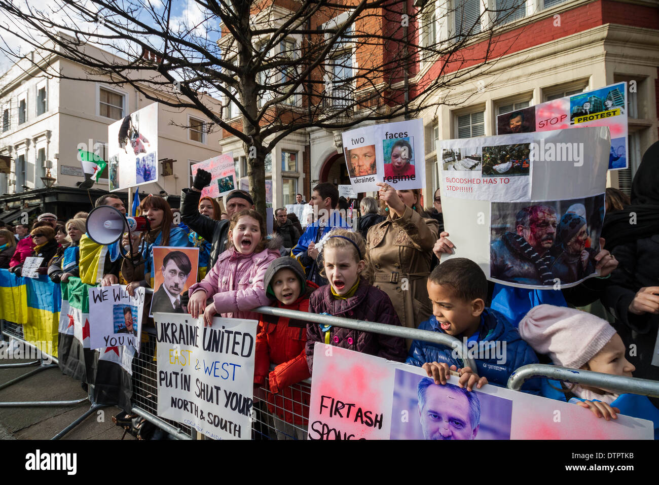 Protest outside Russian Embassy in London by British Ukrainians Stock ...
