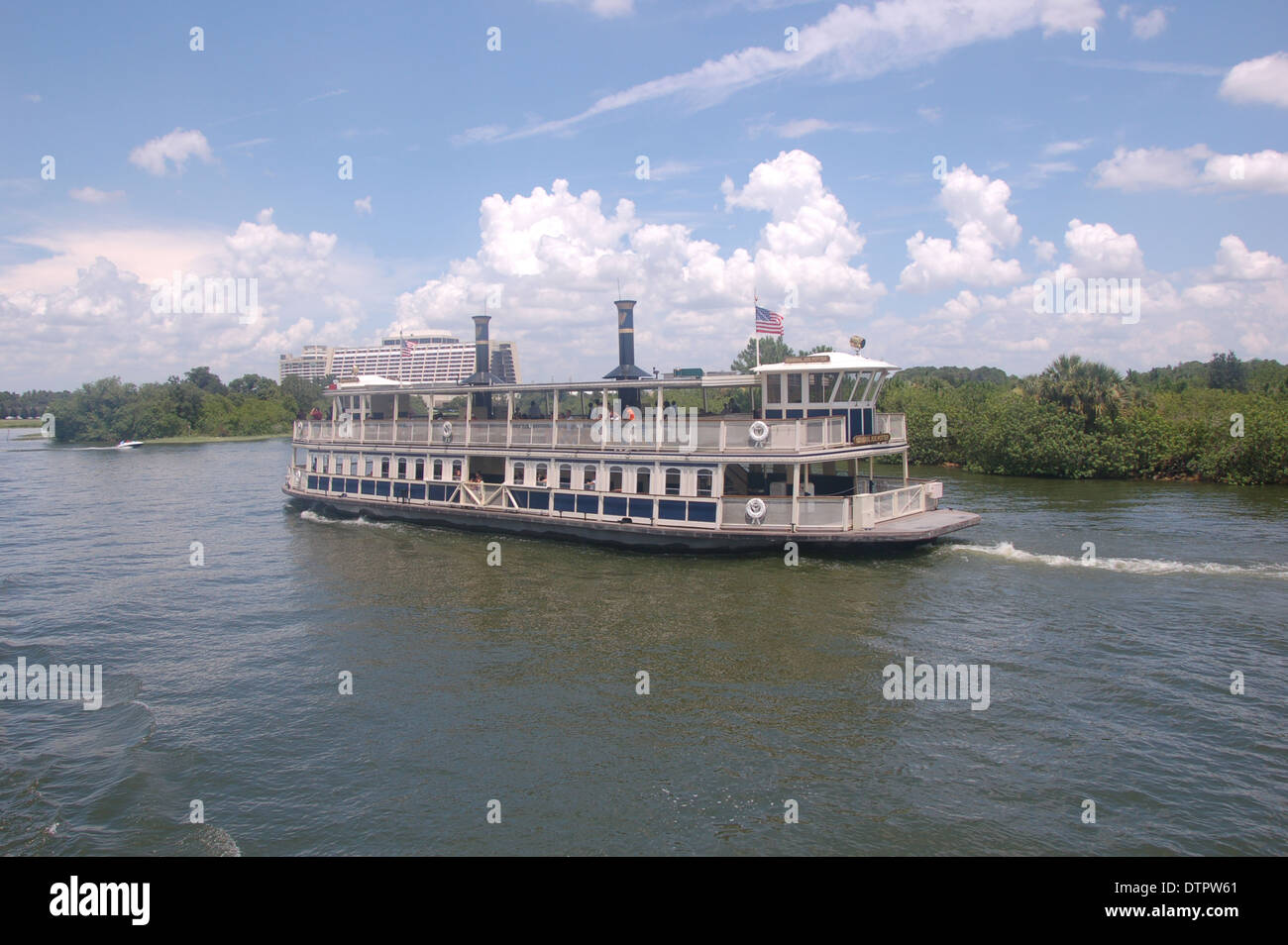 American Flat Bottom Paddler Steamer taking tourist on river boat ride ...