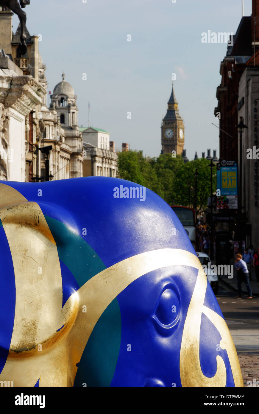 Coloured elephant sculptures in London Stock Photo - Alamy