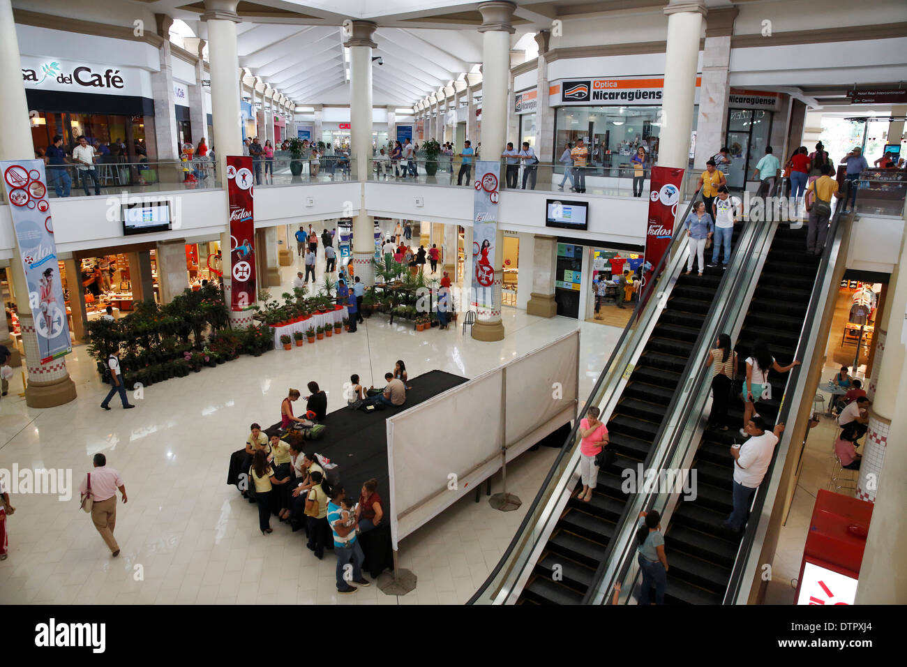 Metrocentro shopping mall, Managua Nicaragua Stock Photo - Alamy