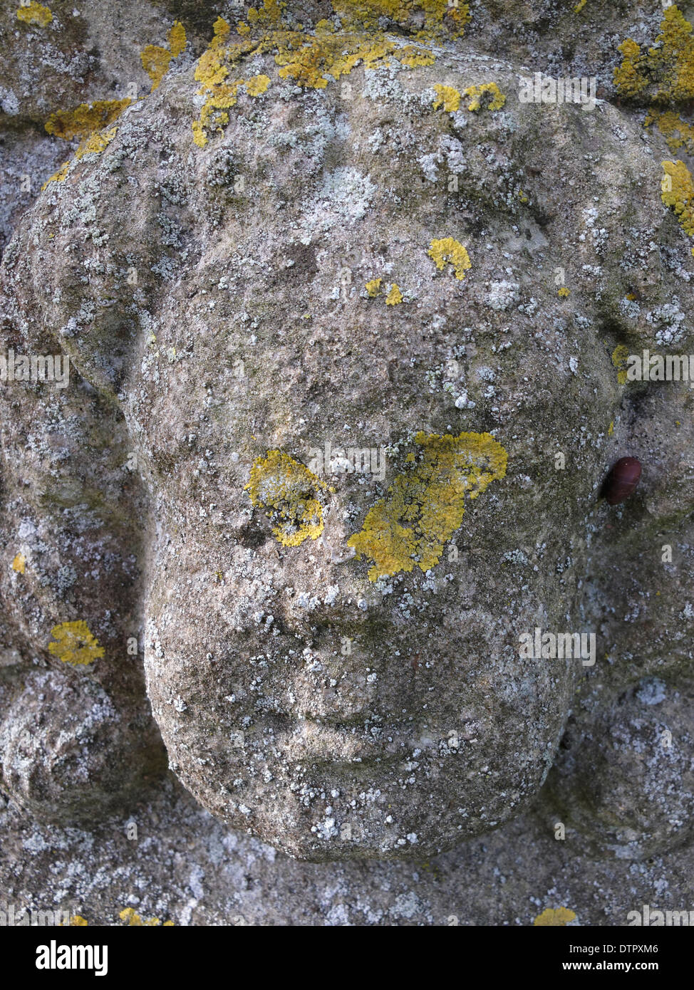 Old stone face hi-res stock photography and images - Alamy
