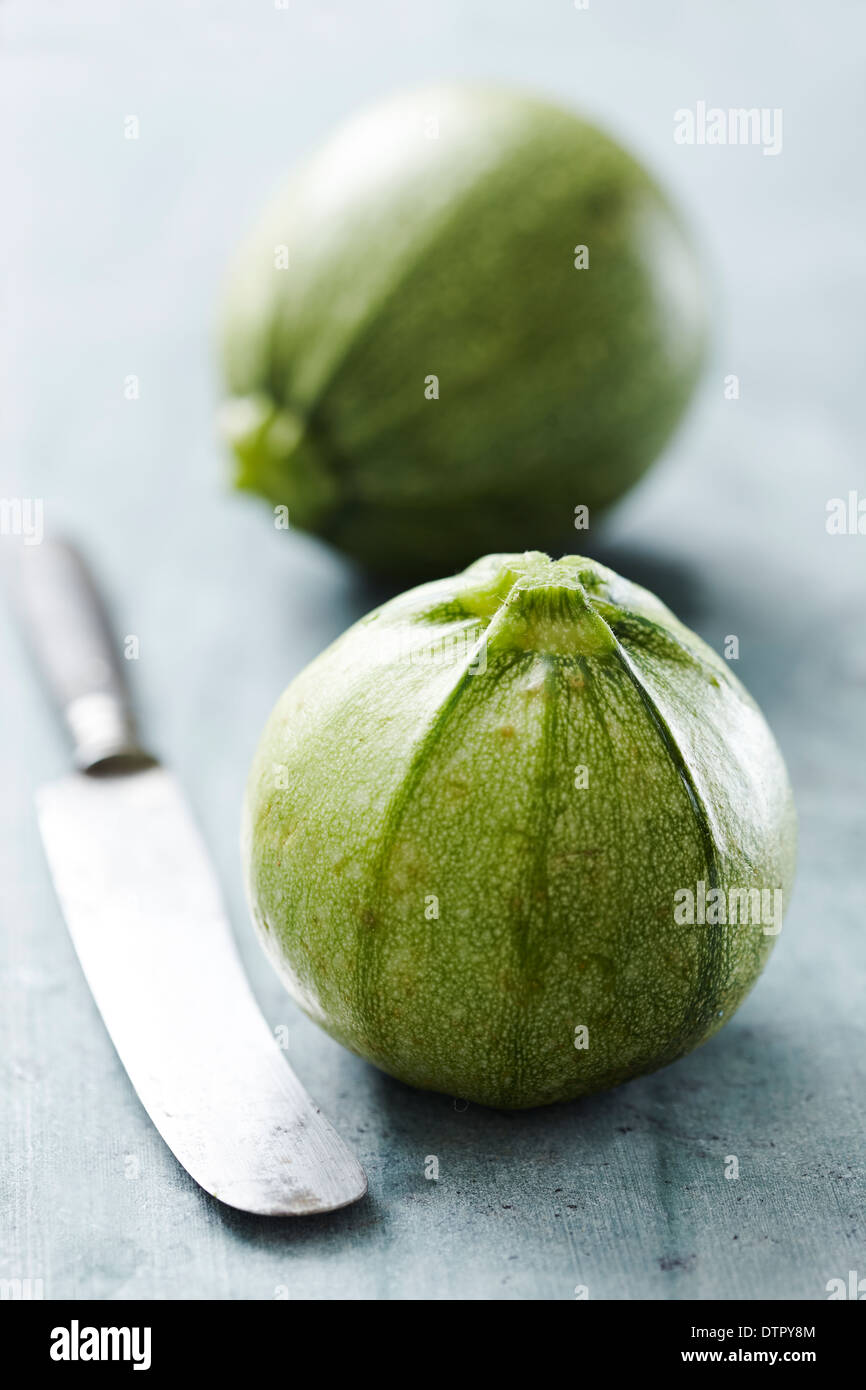 Baby courgettes hi-res stock photography and images - Alamy