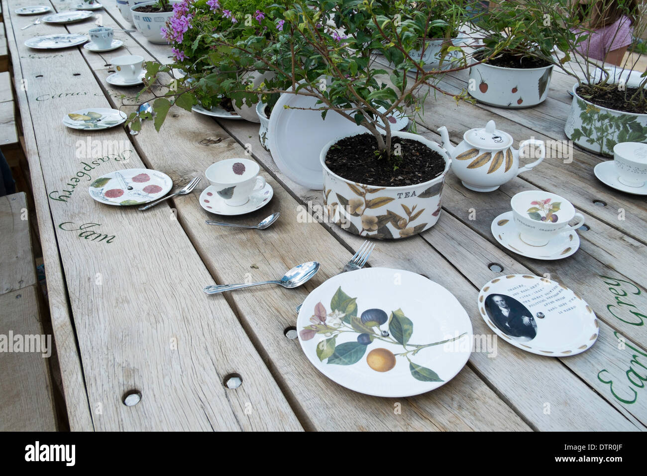 Outdoor table setting, Royal Botanic Gardens, Kew, England Stock Photo ...