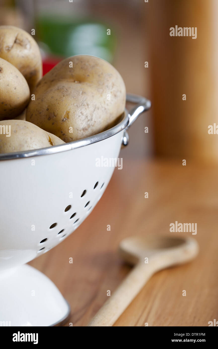 Side view spoon hi-res stock photography and images - Alamy