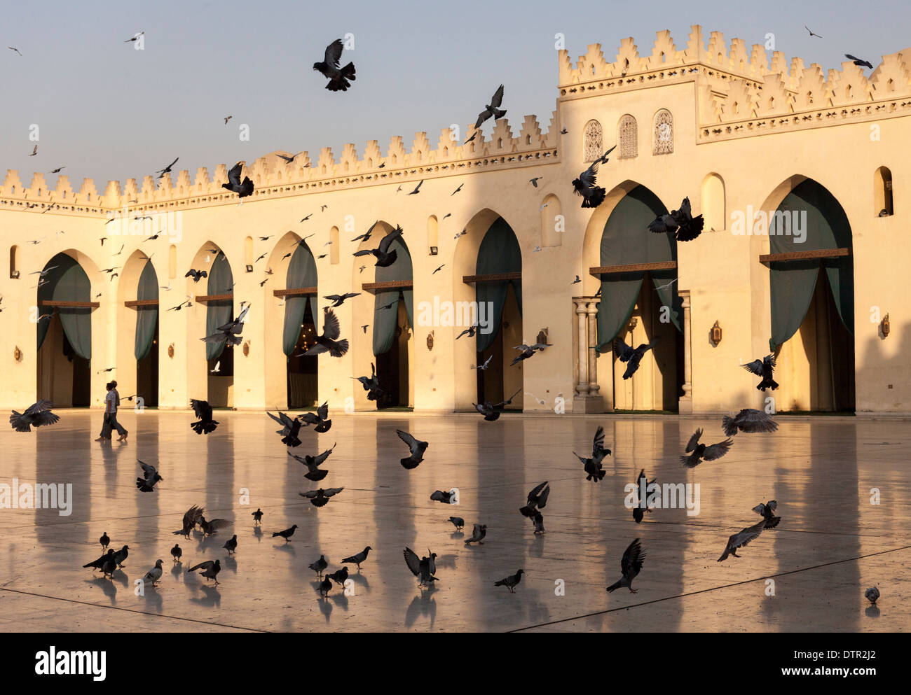 courtyard of mosque of al Hakim, Cairo, Egypt Stock Photo - Alamy