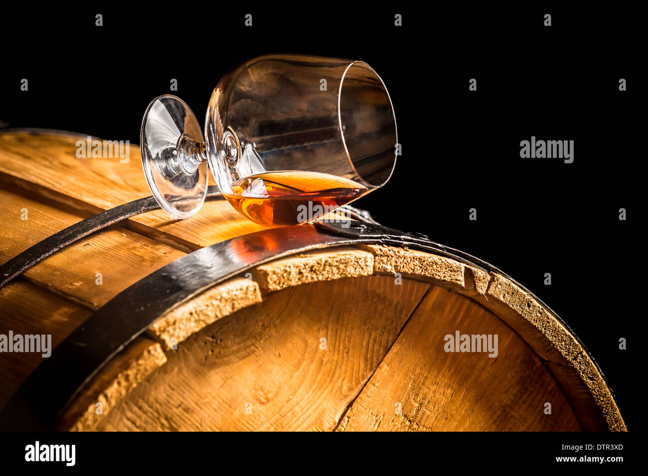 Wooden oak cask glass hi-res stock photography and images - Alamy
