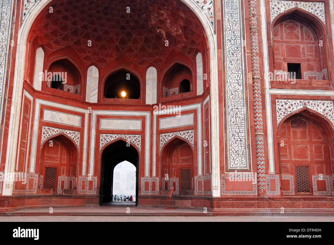 Entrance gate, Taj Mahal, Agra, Uttar Pradesh, India Stock Photo - Alamy