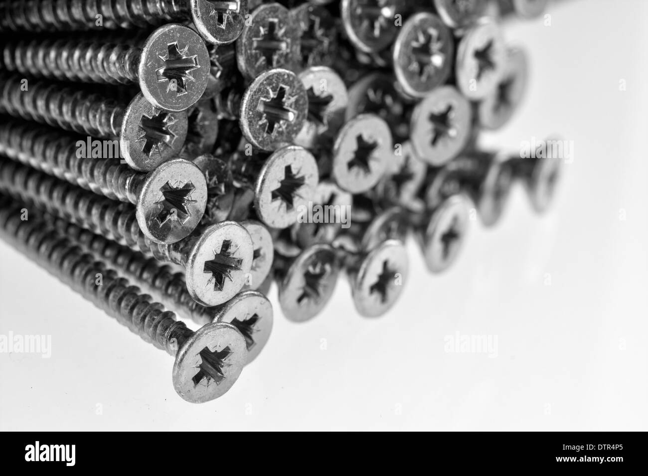 Close up metal screws hi-res stock photography and images - Alamy