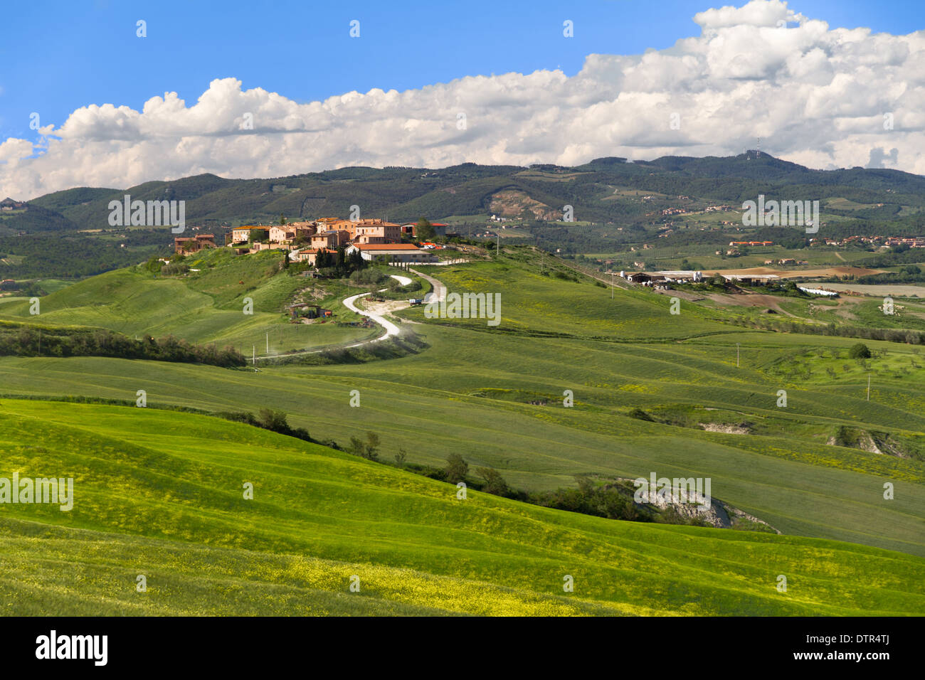 Village of crete senesi hi-res stock photography and images - Alamy
