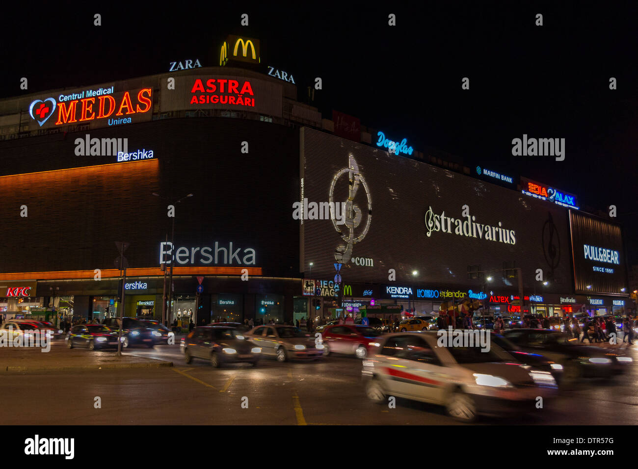 Bucharest night hi-res stock photography and images - Alamy