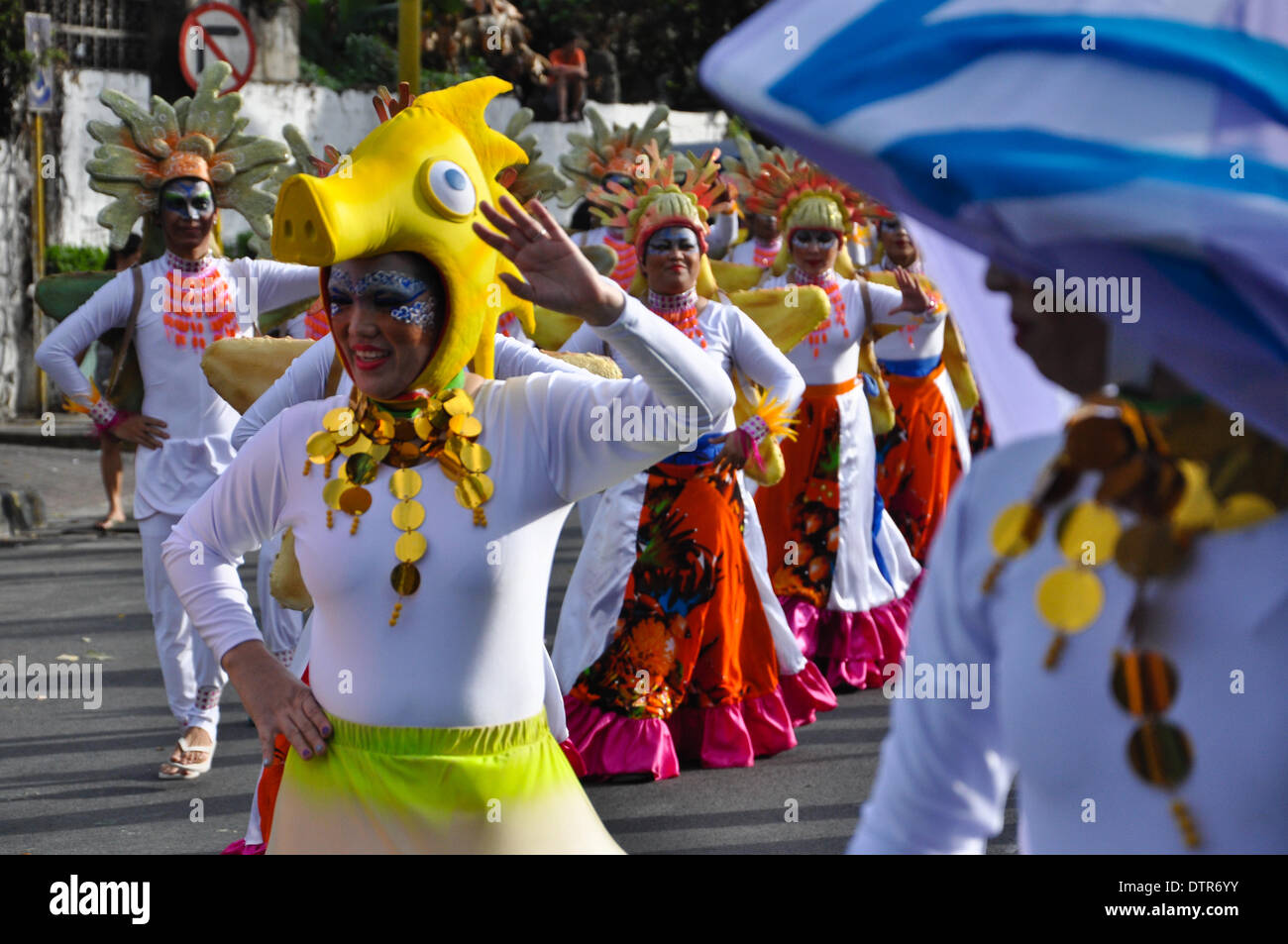 Manila, Philippines. 23rd Feb, 2014. A performer in a seahorse-inspired ...