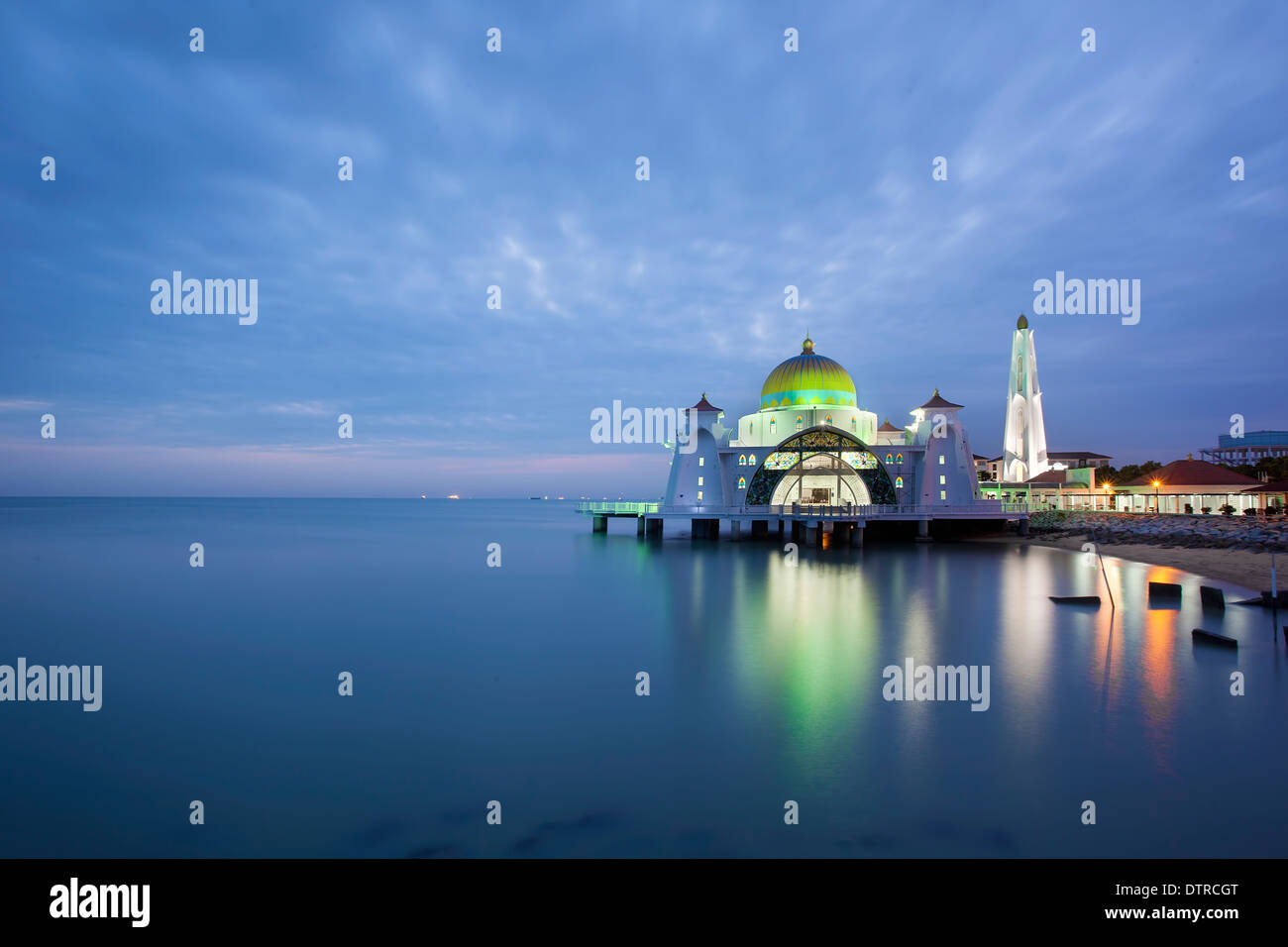 Melaka floating mosque hi-res stock photography and images - Alamy