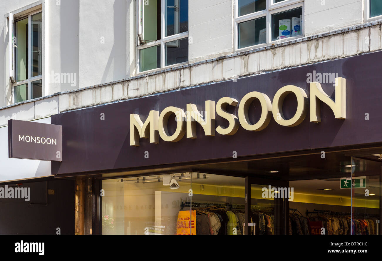 Monsoon shop hi-res stock photography and images - Alamy