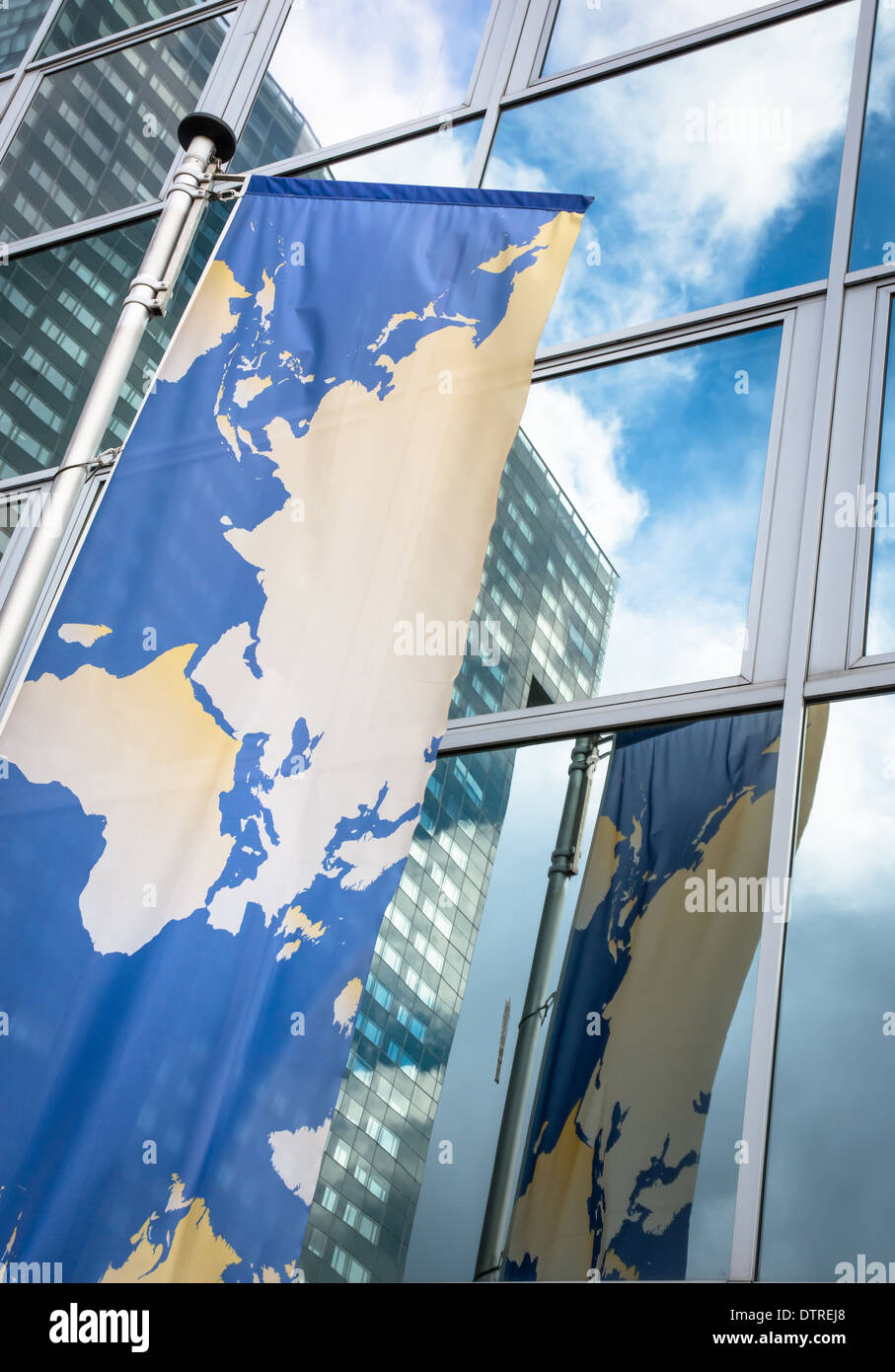 Europe center world map hi-res stock photography and images - Alamy