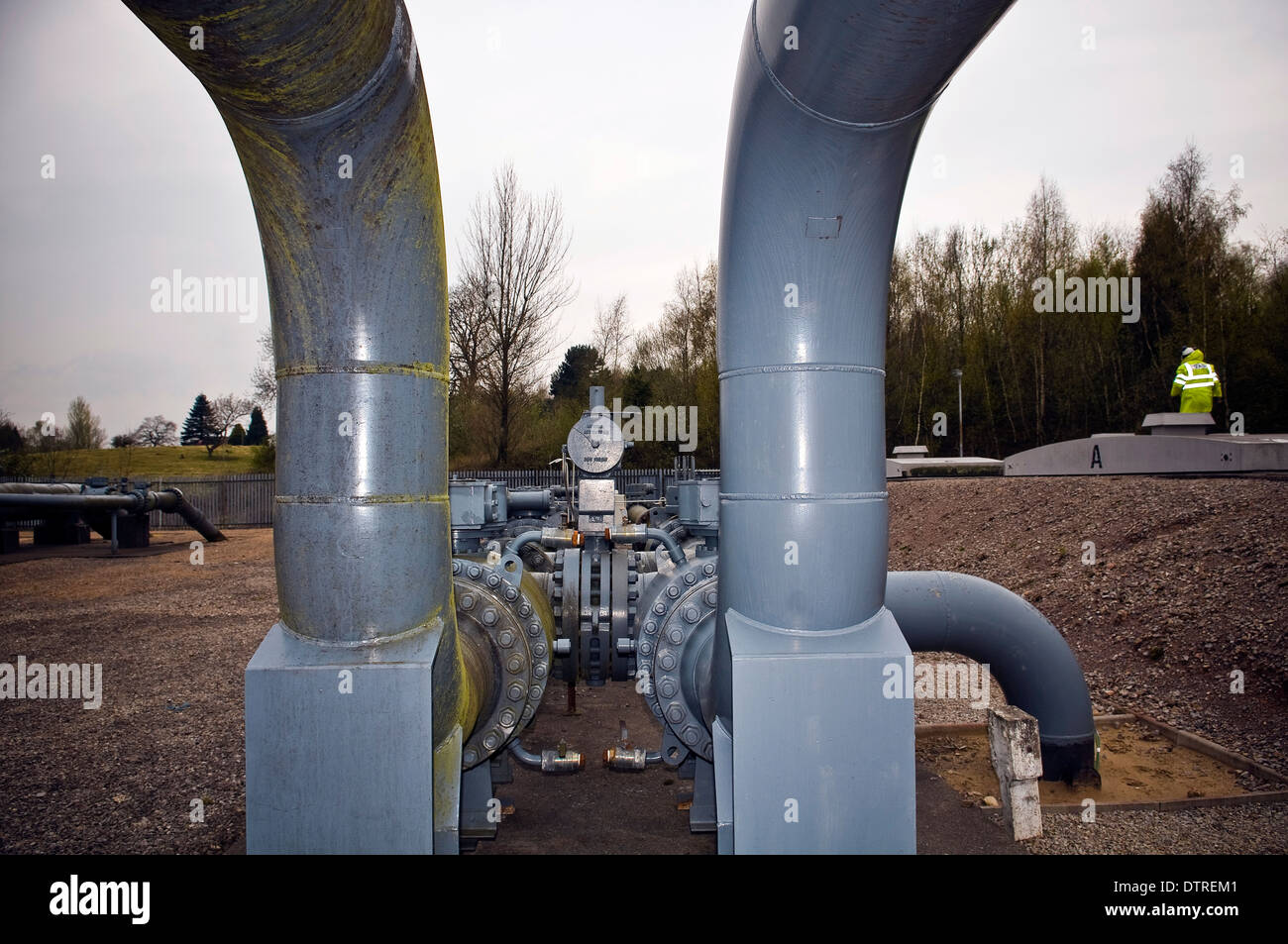 Gas pumping hi-res stock photography and images - Alamy