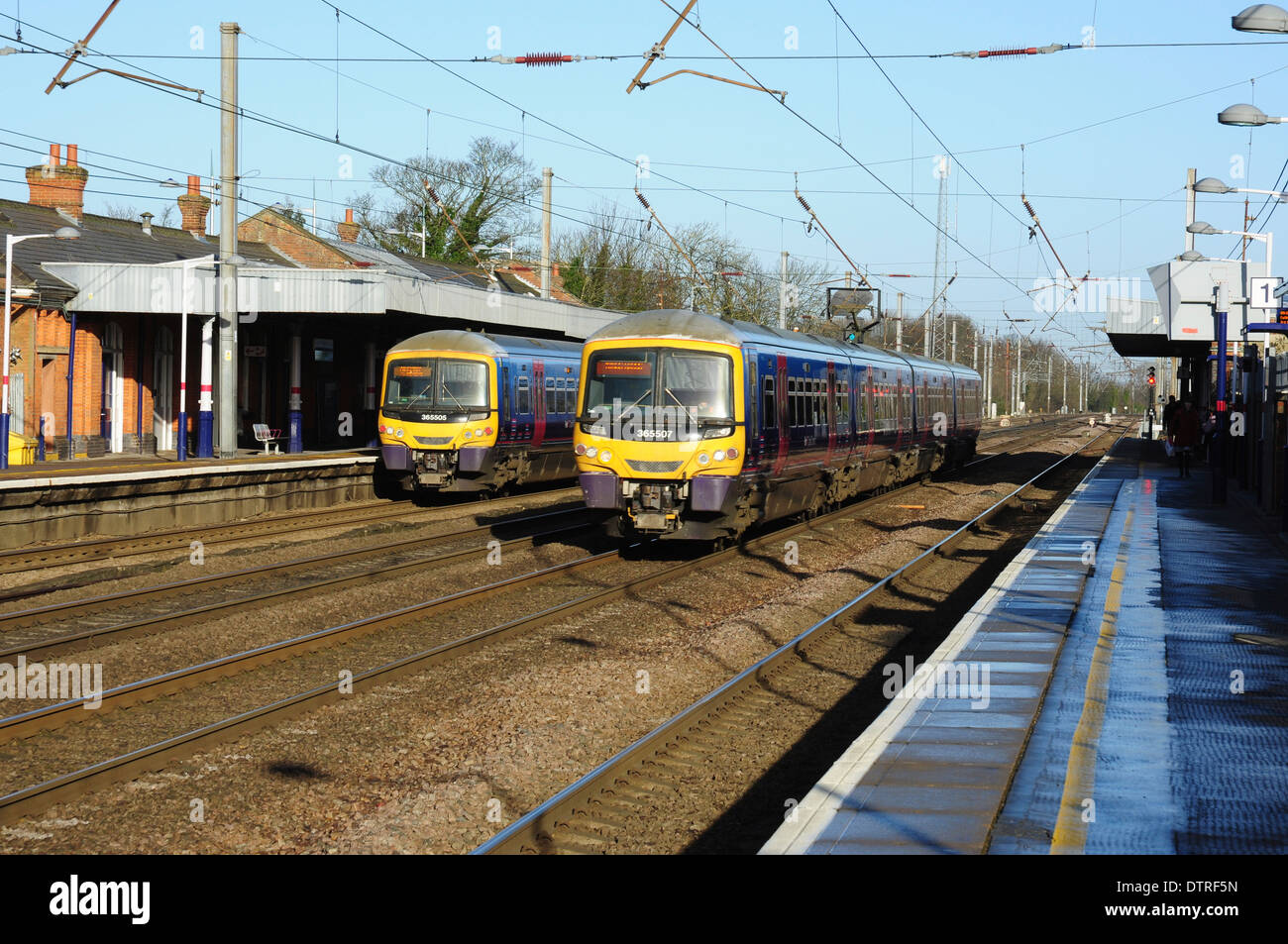Hitchin station hi-res stock photography and images - Alamy