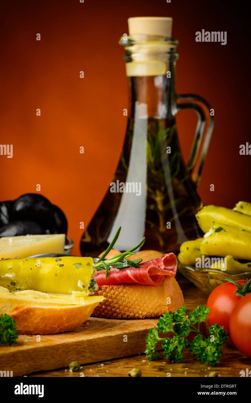 Mediterranean still life hi-res stock photography and images - Alamy