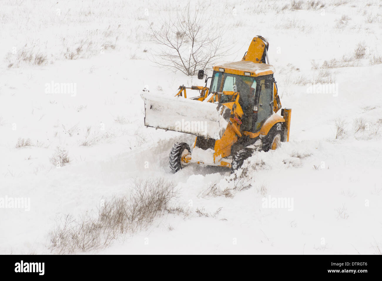 Snow tractor hi-res stock photography and images - Alamy