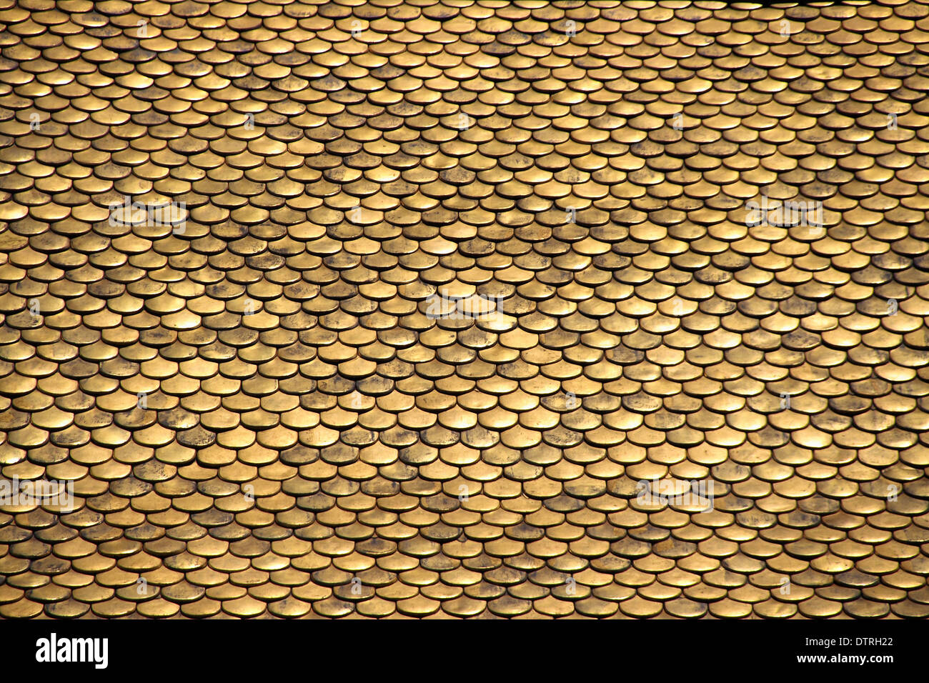 Gold tiles hi-res stock photography and images - Alamy