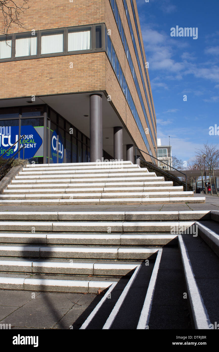 White steps and blue sky hi-res stock photography and images - Alamy