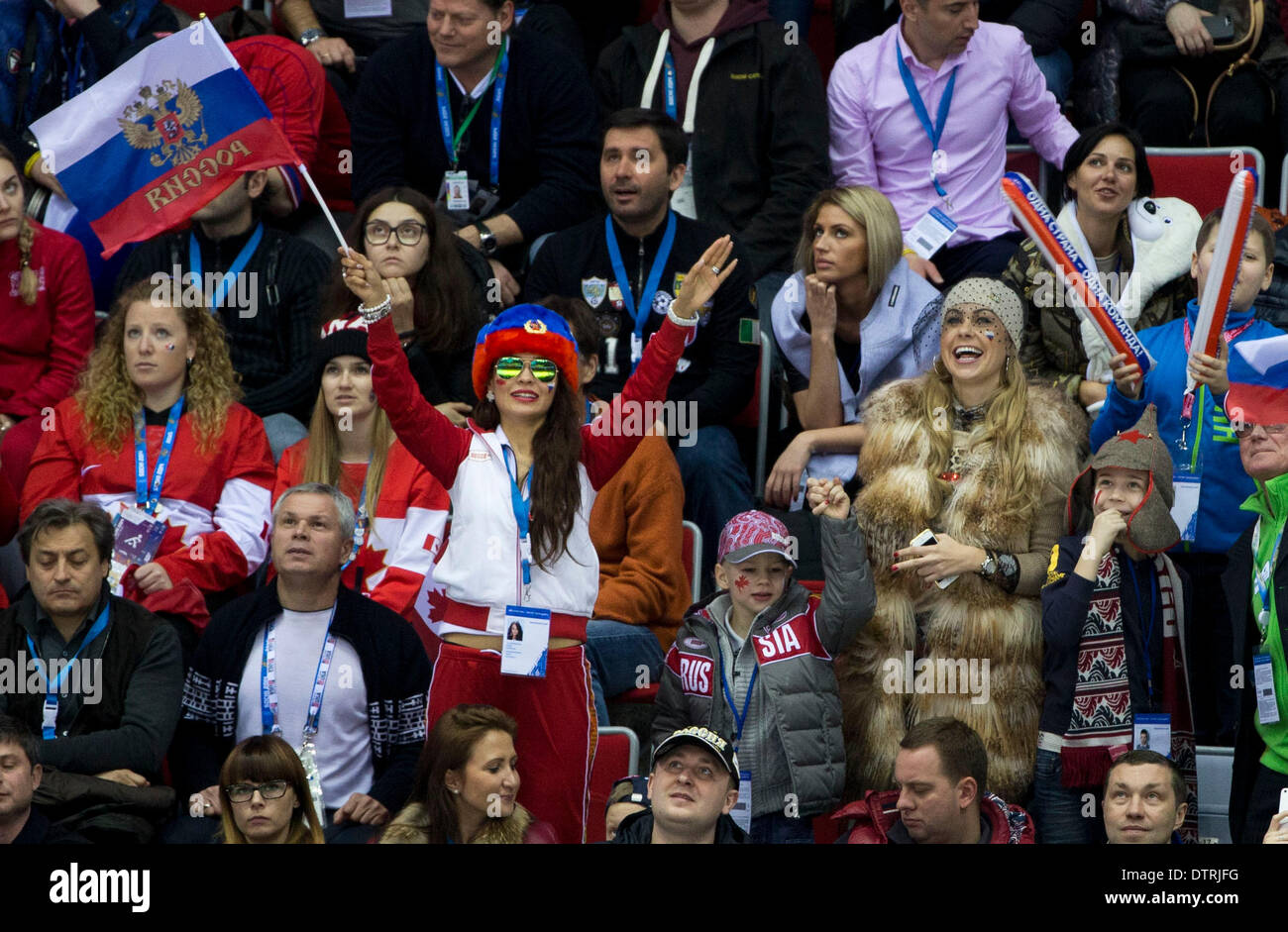 Canadian olympic fans hi-res stock photography and images - Alamy