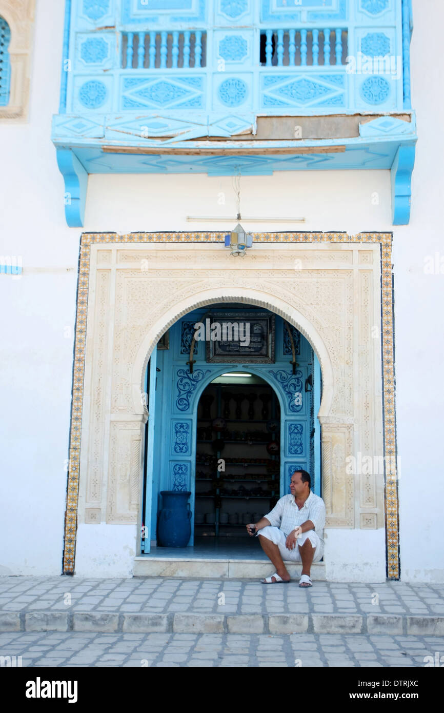 Souvenir shop entrance near hi-res stock photography and images - Alamy