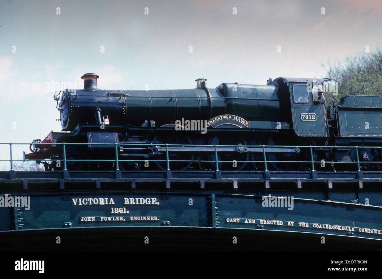 Steam locomotive Erlestoke Manor crossing the Victoria Bridge on the ...