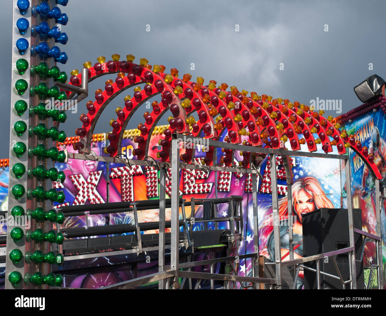 Funfair lights hi-res stock photography and images - Alamy