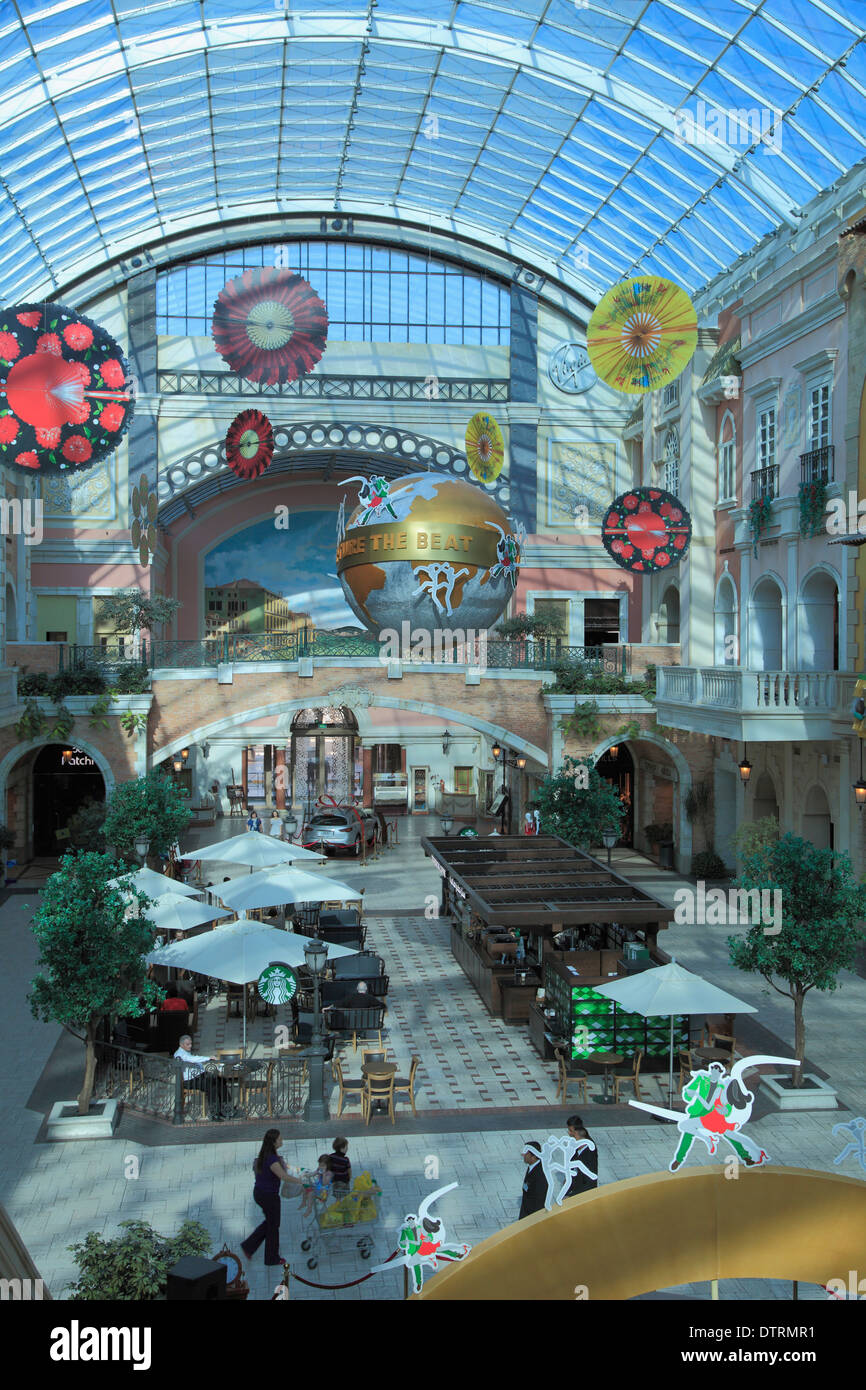 Mercato shopping mall dubai hi-res stock photography and images - Alamy