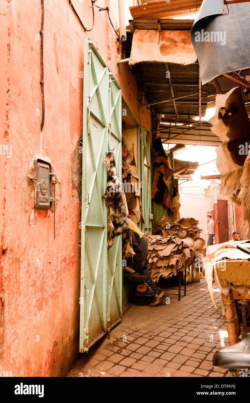 An atmospheric alleyway in the Marrakesh Medina, Morocco Stock Photo ...