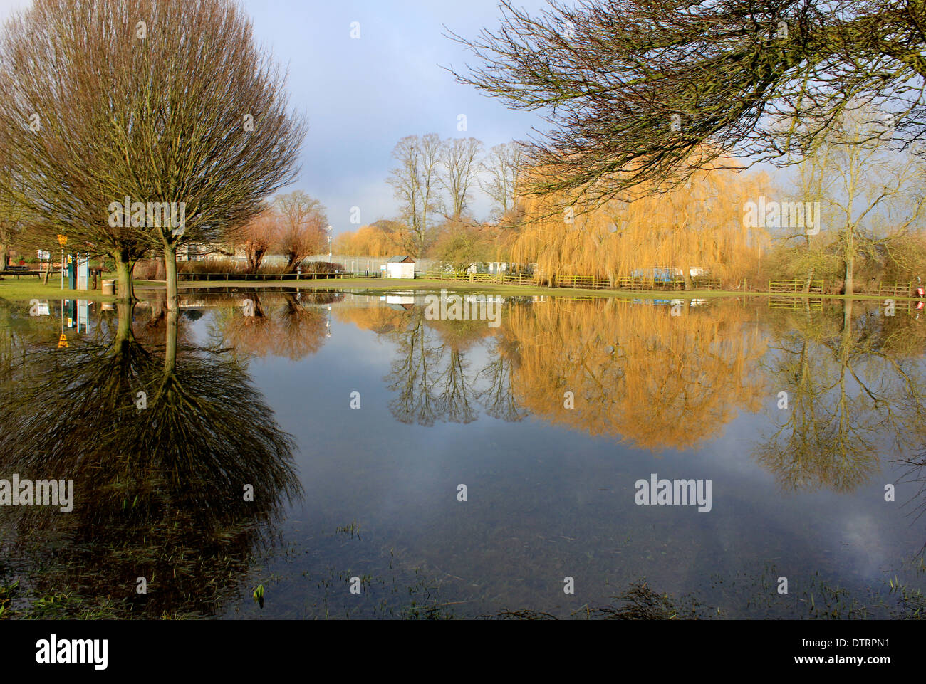 Wallingford river hi-res stock photography and images - Alamy