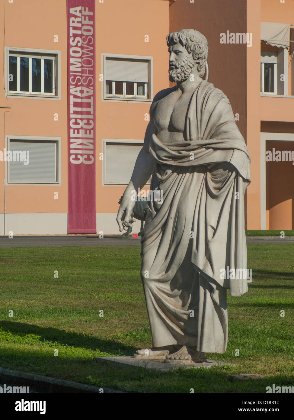 statue cinecitta film studios Rome Italy Stock Photo - Alamy