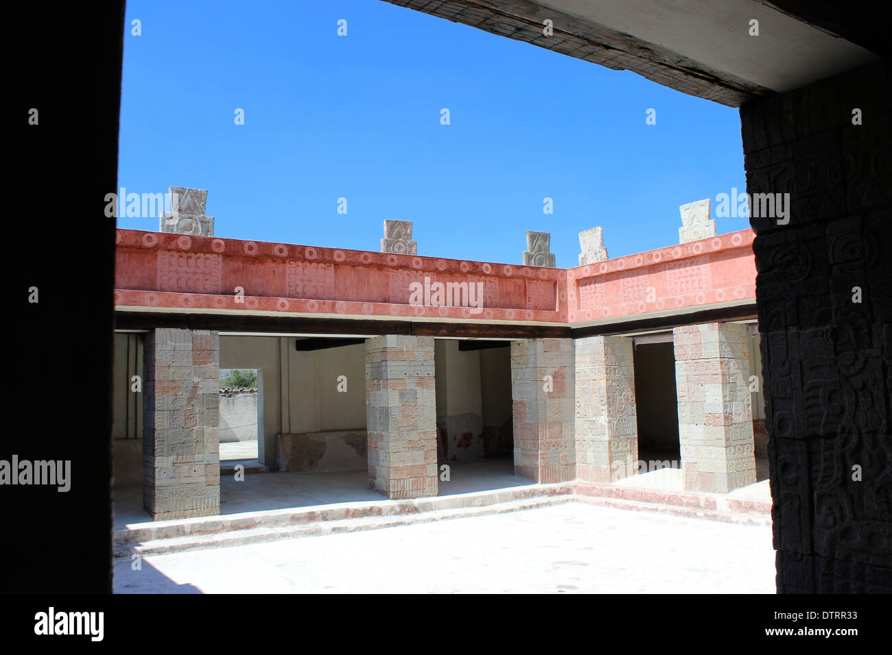 Inner patio of the Palace of Quetzal-Papalotl, Teotihuacan Pyramids ...