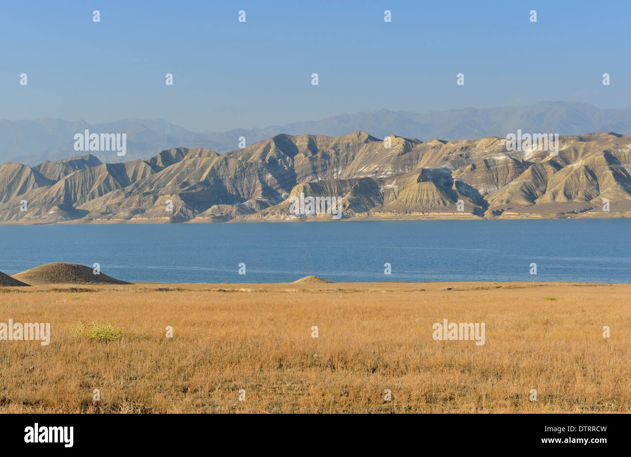 Toktogul reservoir hi-res stock photography and images - Alamy