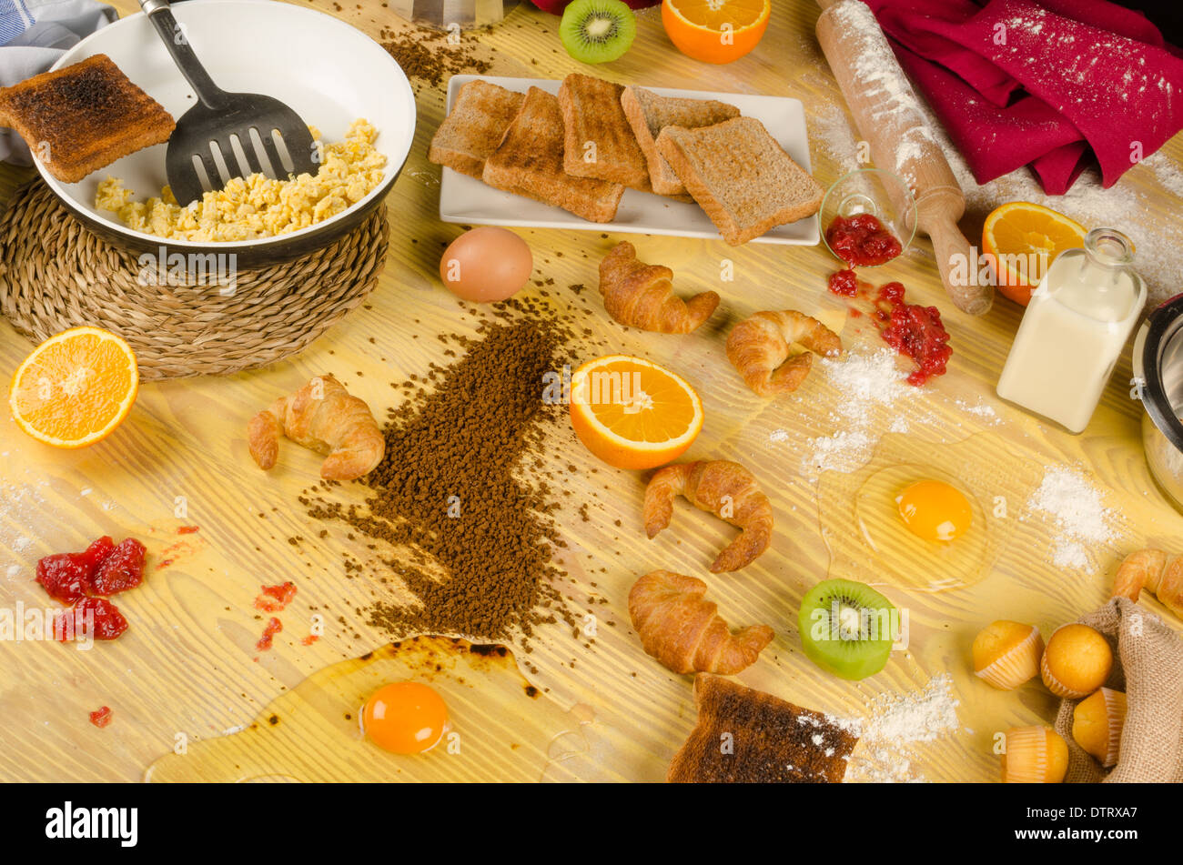 Cooking mess dirty prepare utensils hi-res stock photography and images ...