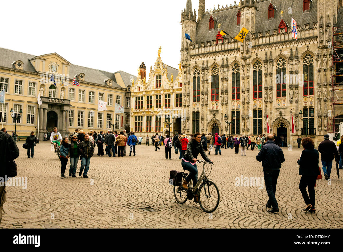 Centre of bruges hi-res stock photography and images - Alamy