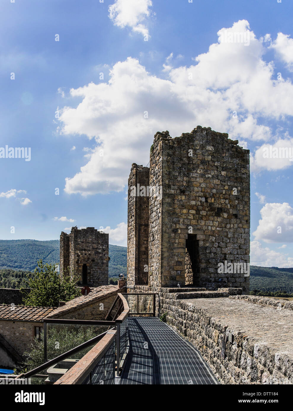 Fortified italian towns and villages hi-res stock photography and ...