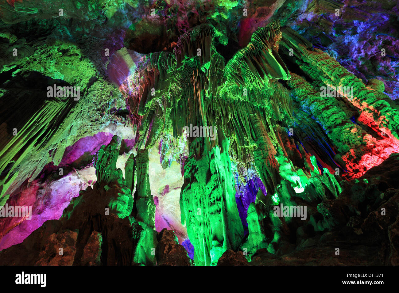 Stalactites cave hi-res stock photography and images - Alamy