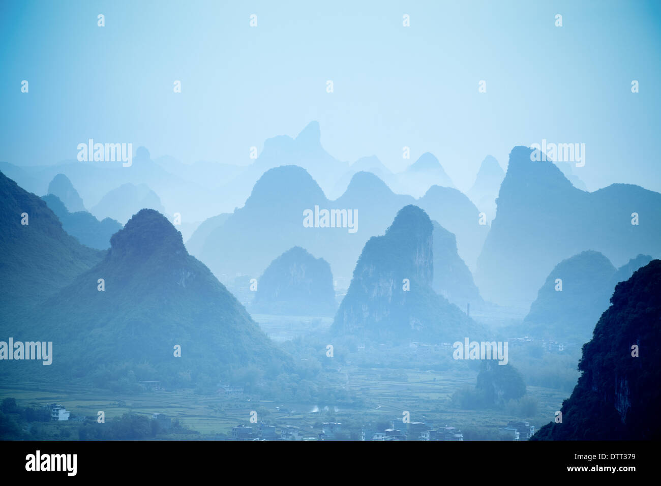 Chinese hills hi-res stock photography and images - Alamy