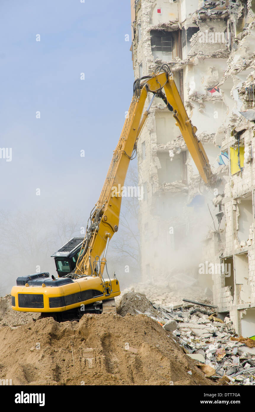 Block of flats demolition Stock Photo - Alamy