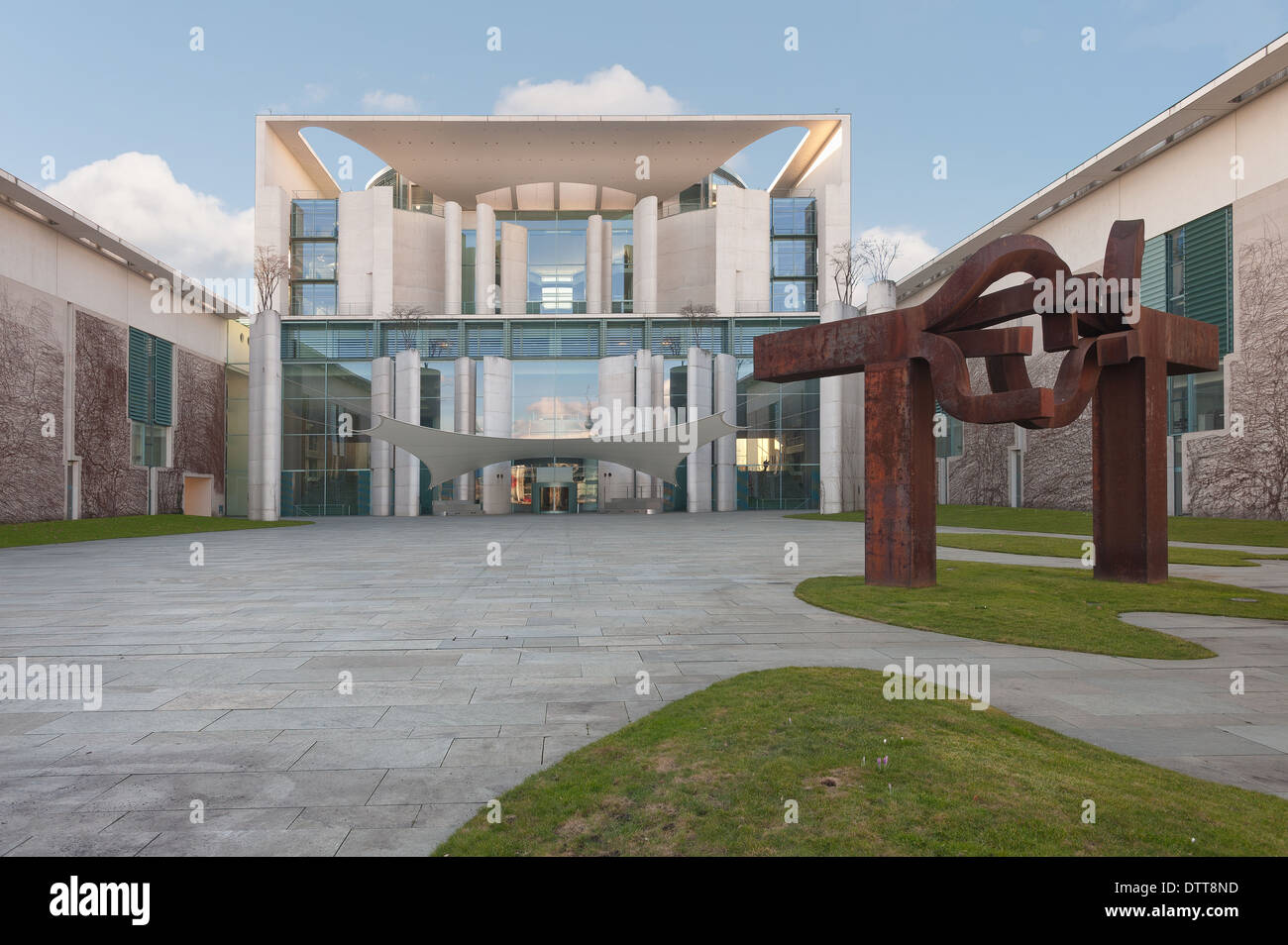 Federal Chancellery building of the German Chancellor Chancellery staff ...