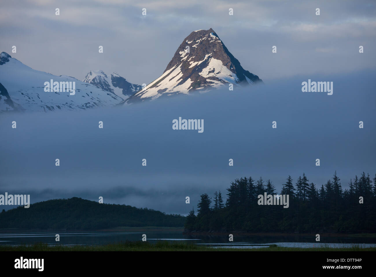 Alaskan terrain hi-res stock photography and images - Alamy