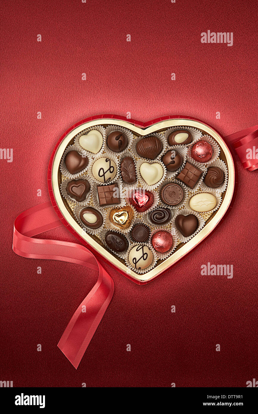 Large box chocolates hi-res stock photography and images - Alamy
